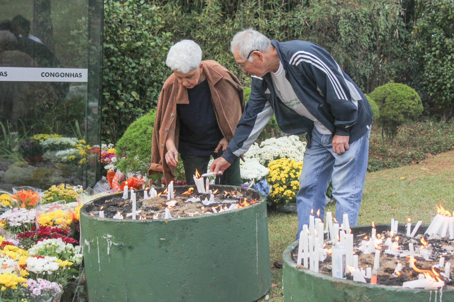 Fotos: Dia de Finados no Brasil e no mundo - 01/11/2014 - UOL Notícias
