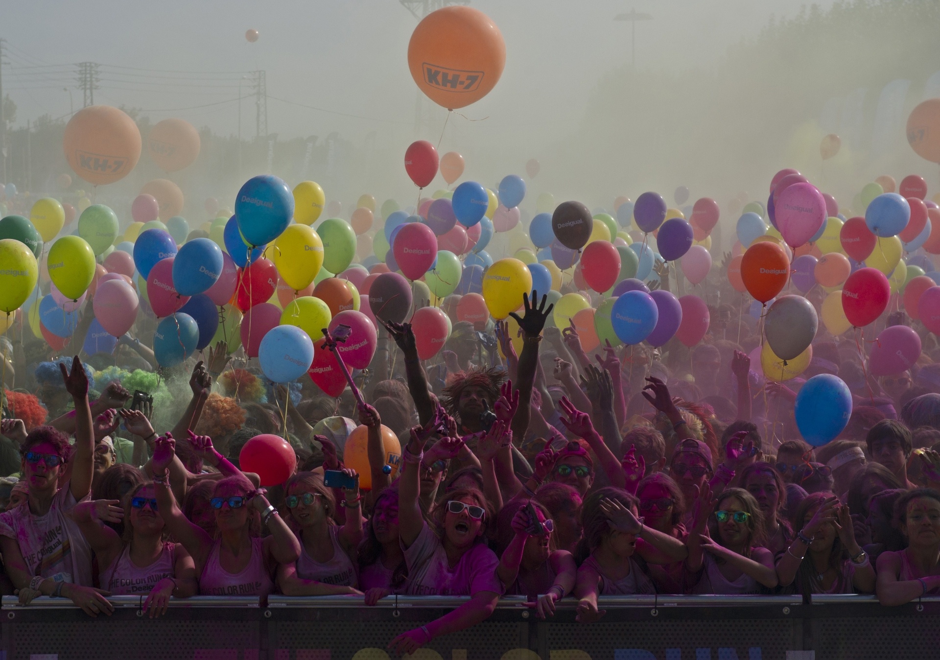 Fotos: Corredores participam de Color Run na Espanha - 02/11/2014 - UOL ...