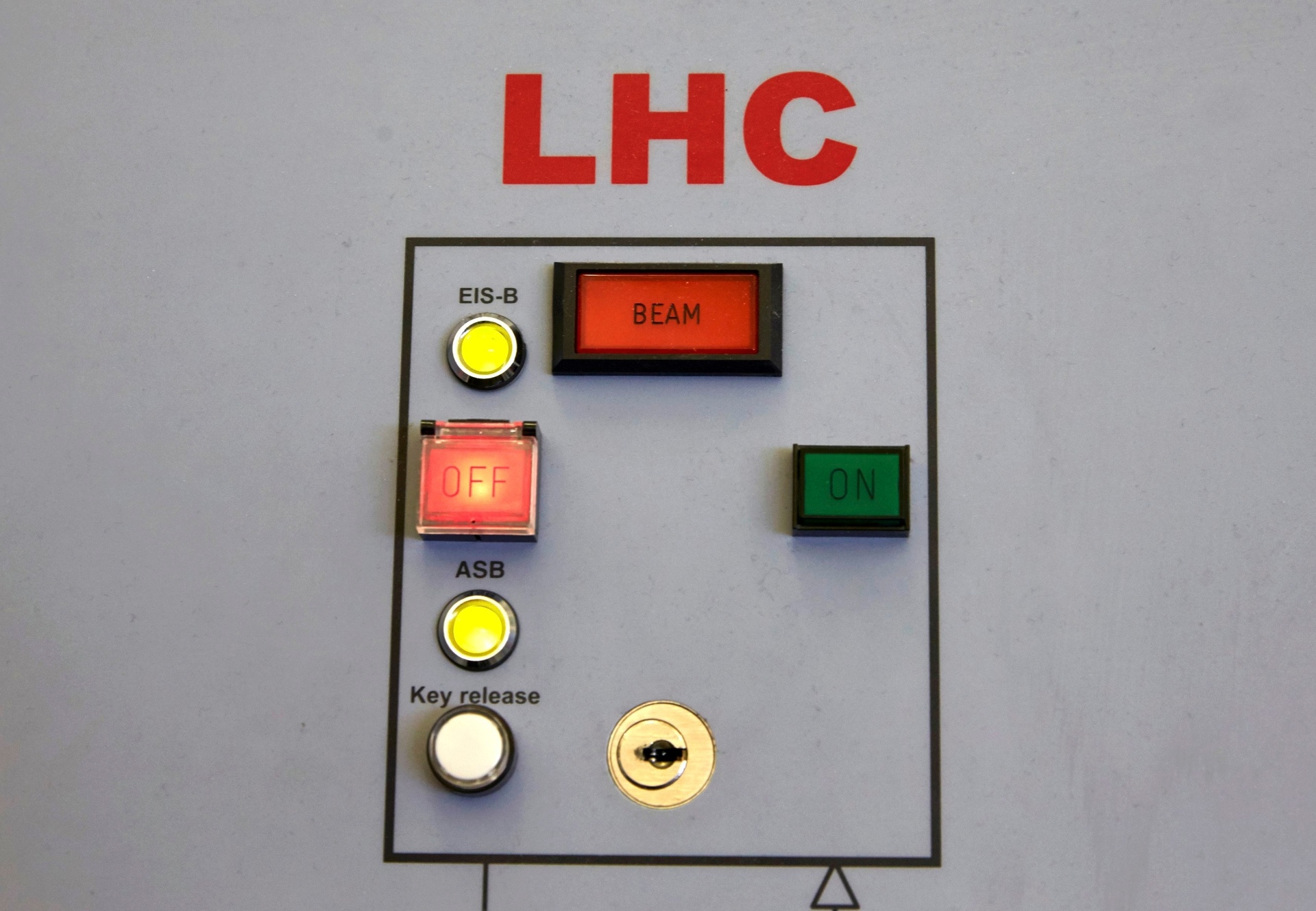 Acelerador de Hádrons do Cern será ligado após dois anos de manutenção ...