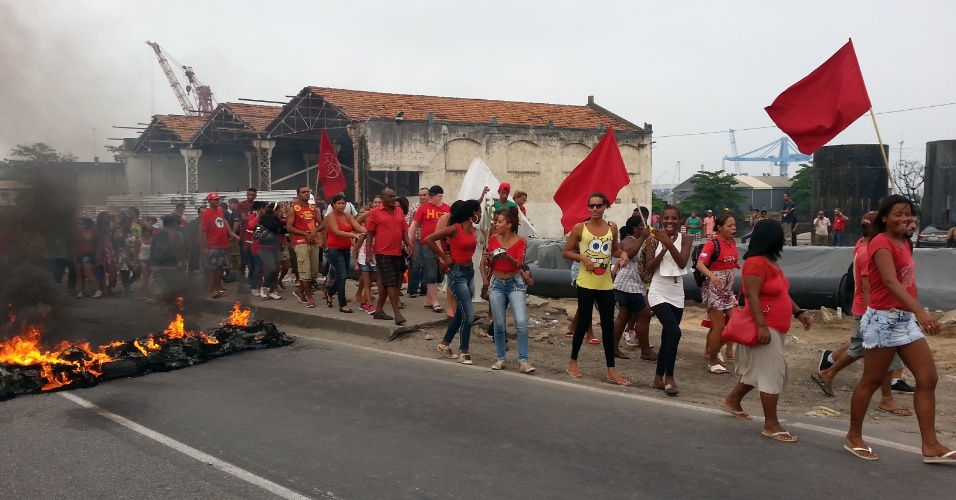 MTST protesta por moradia em 7 Estados do país - Fotos - UOL Notícias