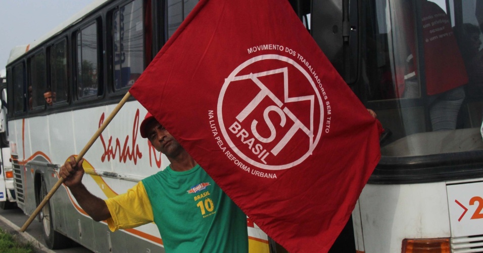 MTST protesta por moradia em 7 Estados do país - Fotos - UOL Notícias