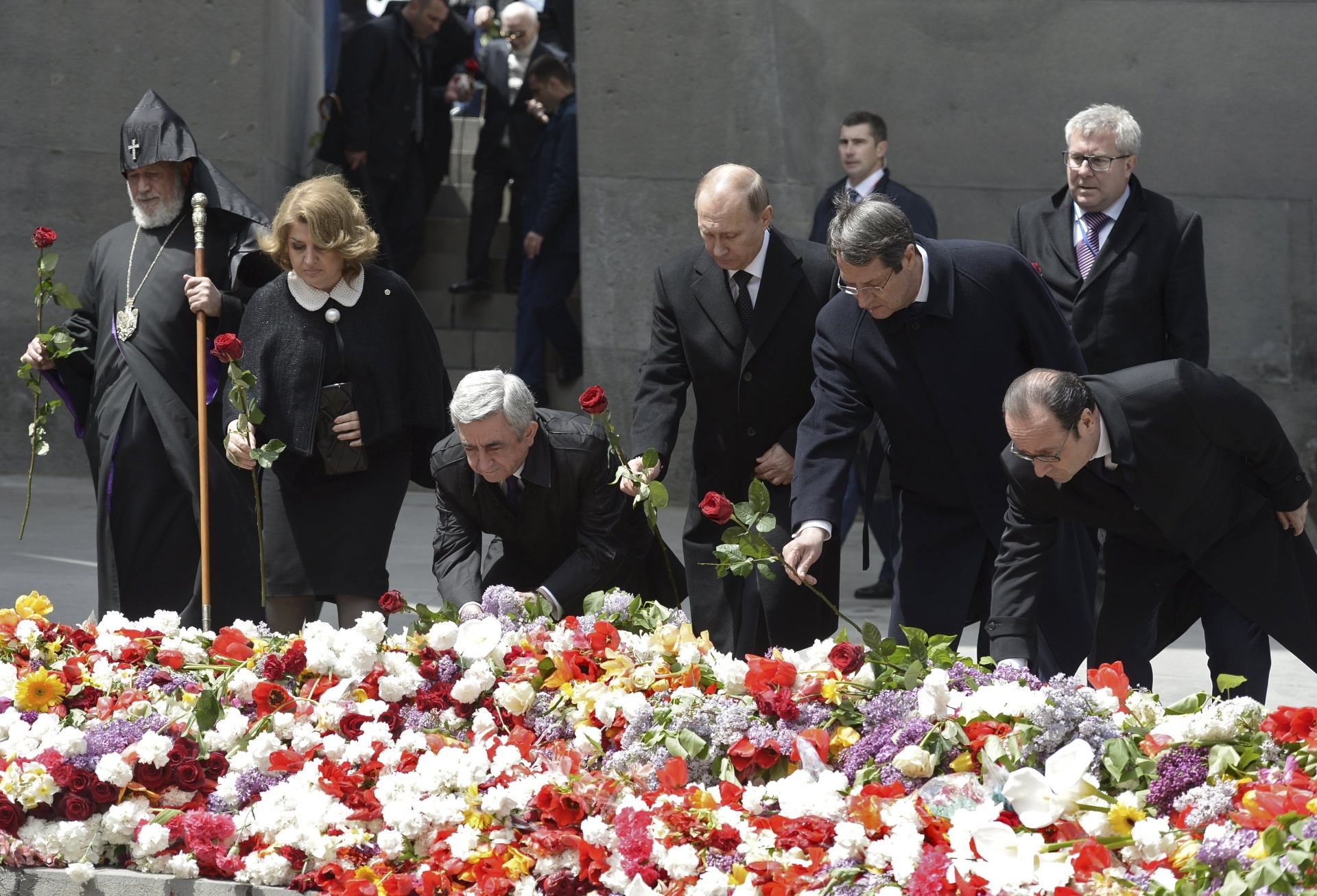 Fotos: Cem anos do genocídio armênio - 16/04/2015 - UOL Notícias