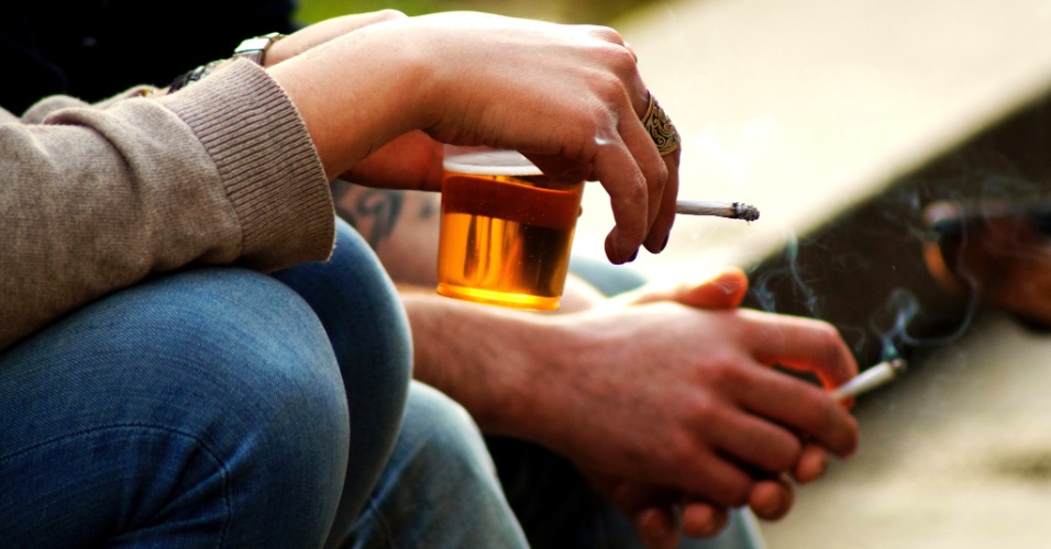 Quem fuma só no final de semana corre o mesmo risco de quem fuma todo ...