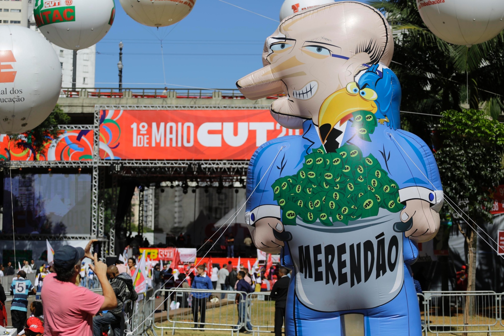 Fotos: Imagens do dia - 1º de maio de 2016 - 01/05/2016 - UOL Notícias