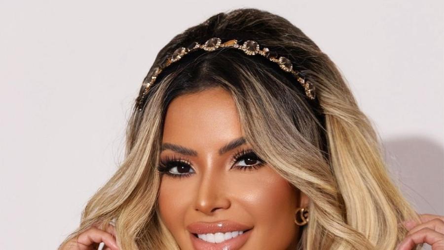 Janaina Prazeres: Quem é a influenciadora eleita mulher perfeita?