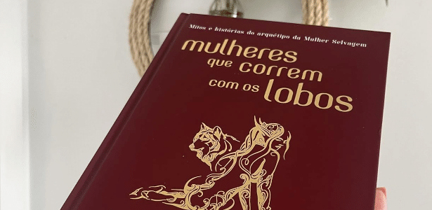 Livro "Mulheres que correm com os lobos" está com 37% OFF; veja