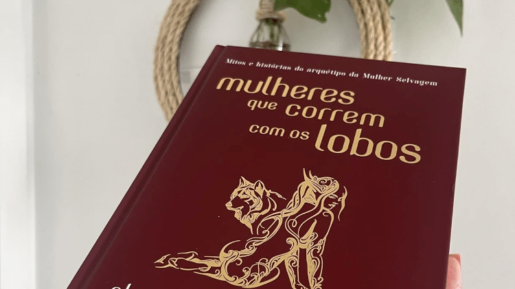 Livro "Mulheres que correm com os lobos" está com 37% OFF; veja