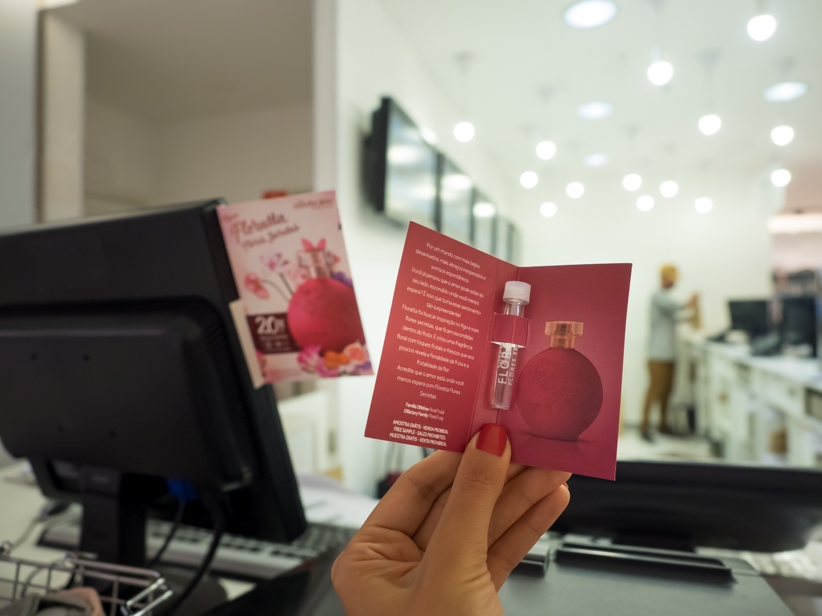 Fotos: A Samplify distribui amostras de produtos, como perfumes, chás e ...