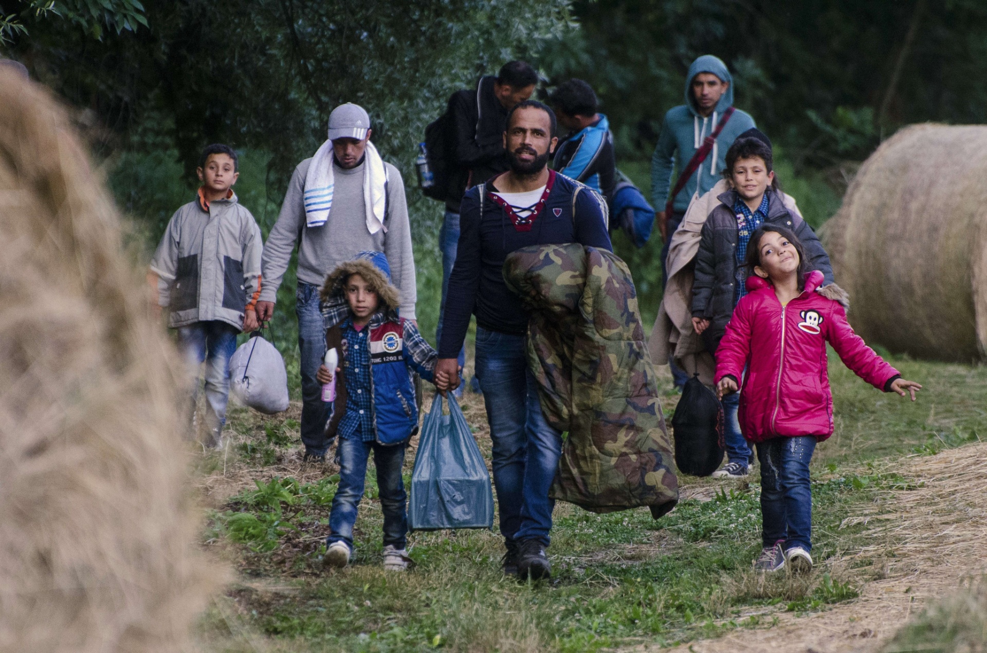 Fotos: Imigrantes arriscam suas vidas para chegar à Europa - 20/04/2015 ...
