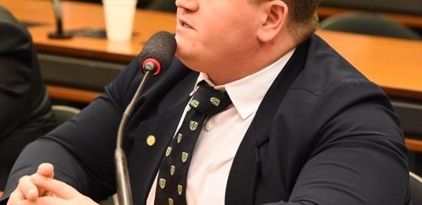 UOL transmite Roda Viva com o deputado federal Felipe Rigoni - 15/02 ...