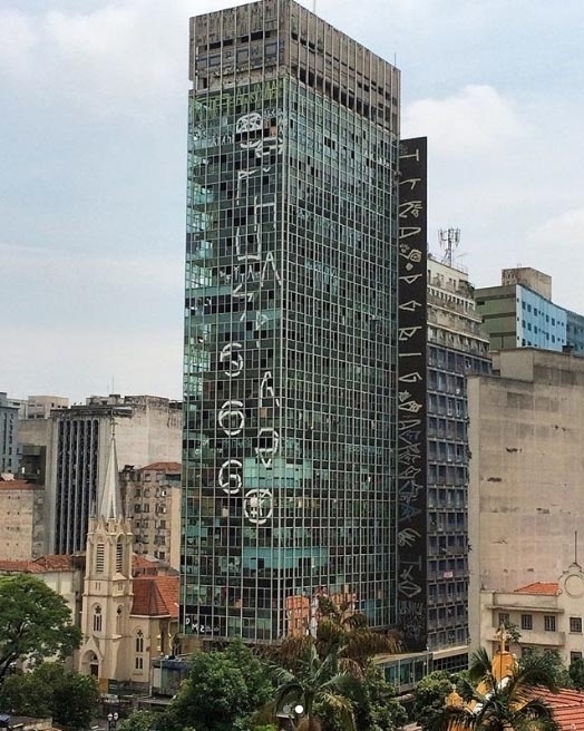 Bombeiros e Defesa Civil dizem que prédio ao lado do que desabou não ...