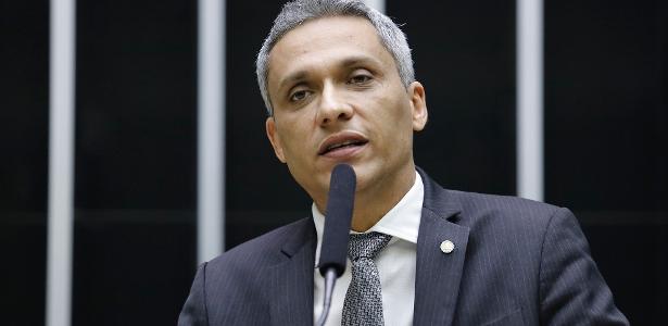 PF indicia Gustavo Gayer por desvio de cota parlamentar