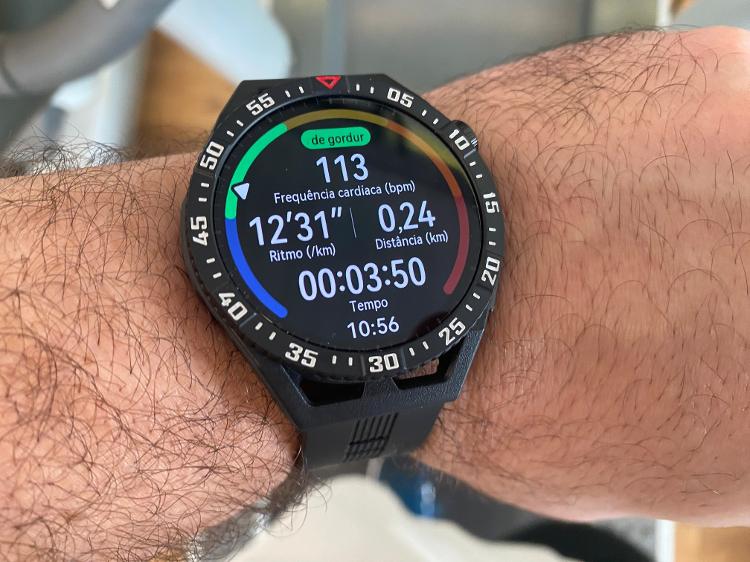 Huawei Watch GT3 SE é bom? Vale a pena? Veja detalhes no review
