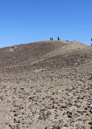 Arqueólogos descobrem novos geóglifos perto de Linhas de Nazca no Peru ...