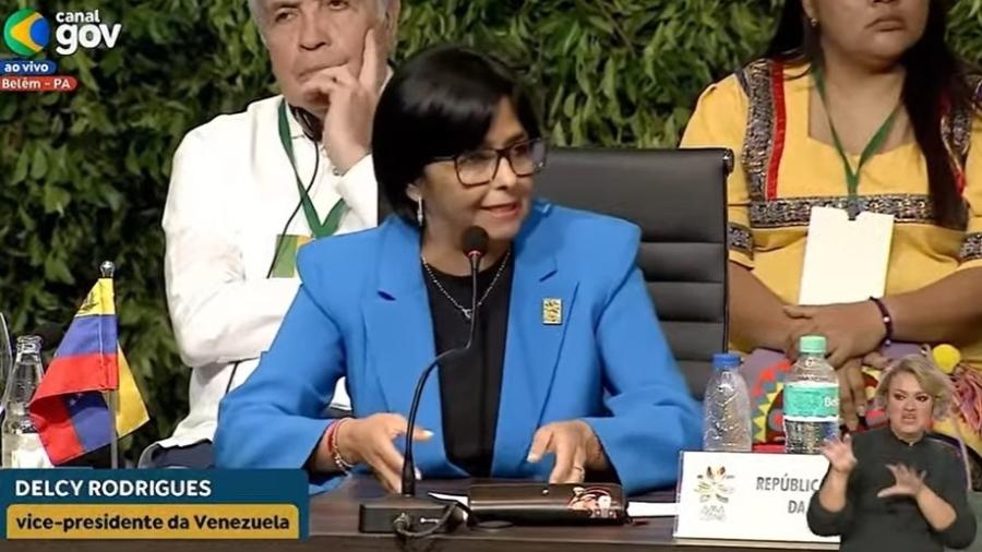 Vice-presidente venezuelana se colocou à disposição dos EUA, diz Trump