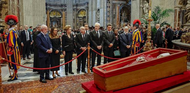 Lula, Janja, Dilma e ministros vão a funeral do papa Francisco