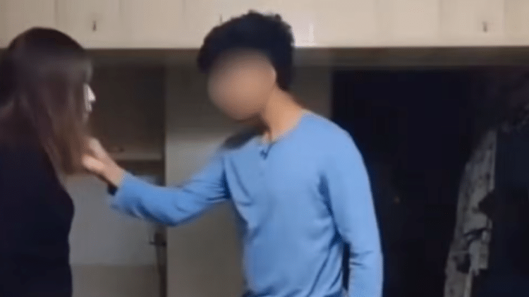 O Que Se Sabe Sobre Sister Hong Que Gravou Sexo Escondido Na China