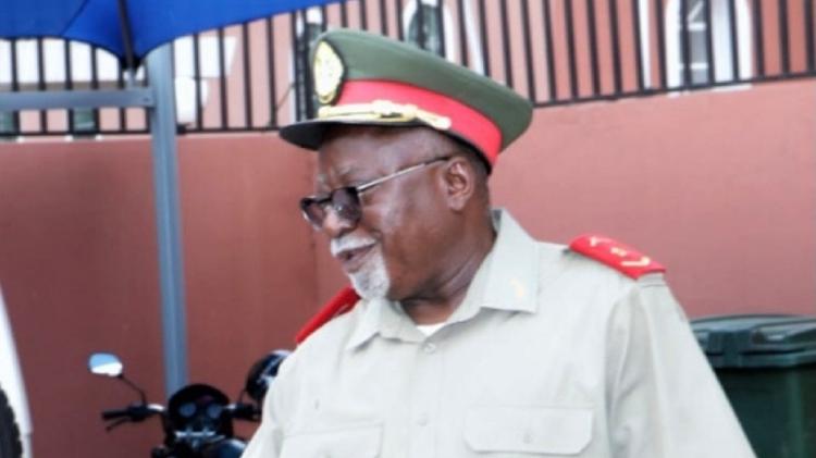 Ativistas são agredidos por general de Angola em Brasília e ameaçados