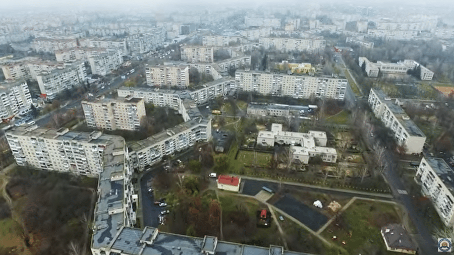 Como é o prédio residencial mais longo do mundo, na Ucrânia