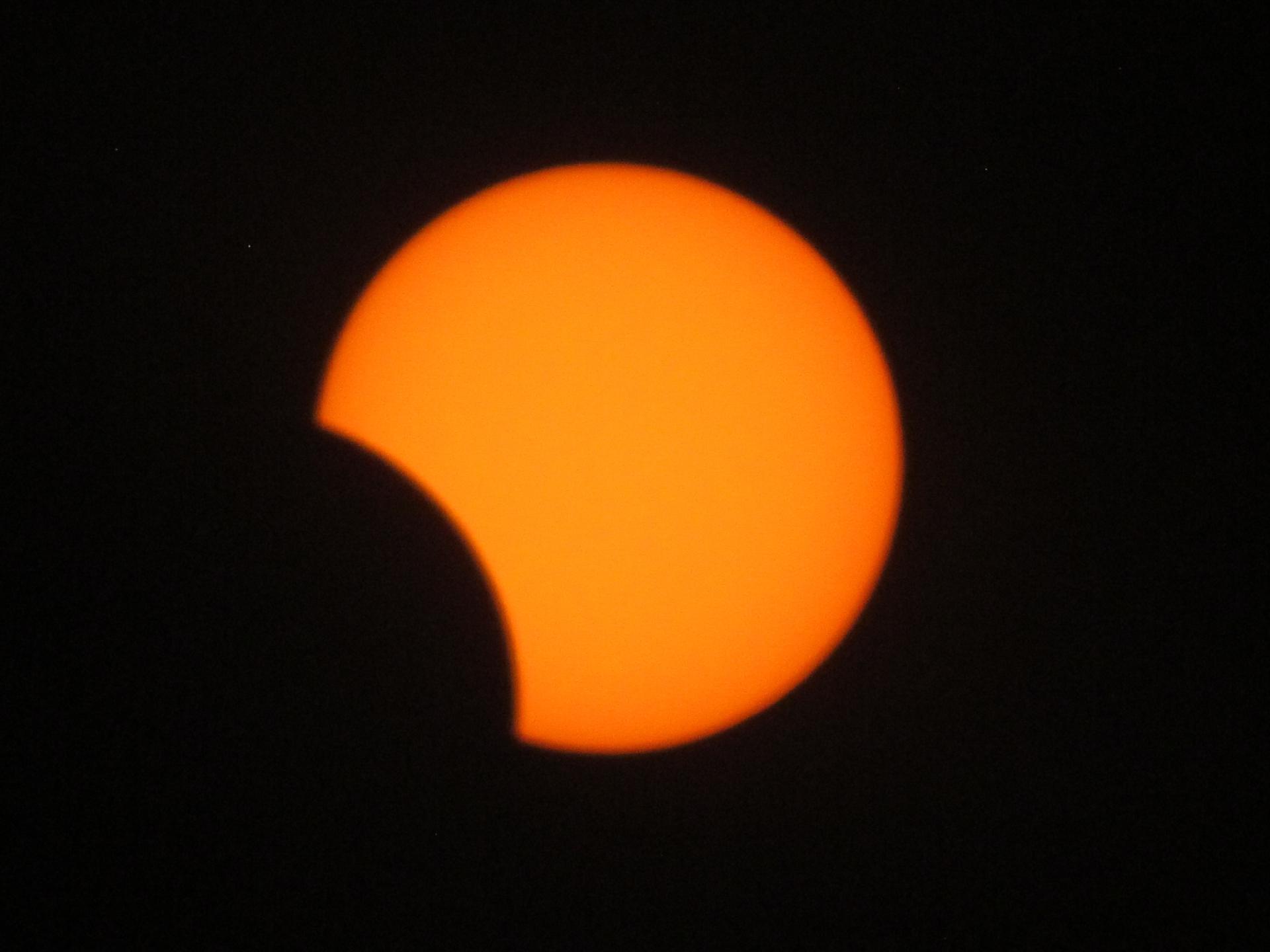 Fotos: Eclipse solar 2020: confira imagens do fenômeno - 14/12/2020 ...