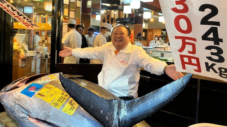 Dono de restaurante paga R$ 17 milhões por atum gigante em leilão