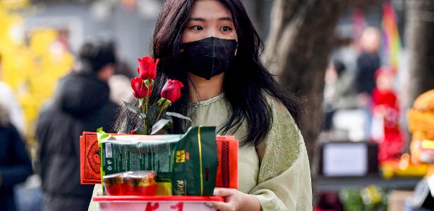Valentine's Day: vietnamitas rezam a Buda para encontrar um parceiro