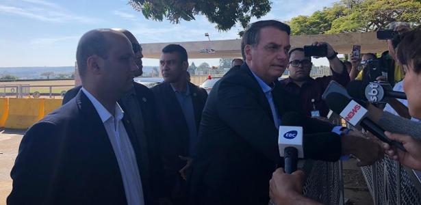 "Chateado", Bolsonaro diz ter sido "esculachado" por Celso de Mello ...