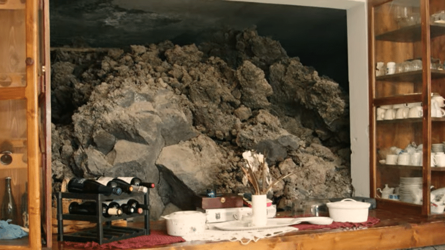Casa invadida por lava em erupção de 2014 atrai turistas em Cabo Verde
