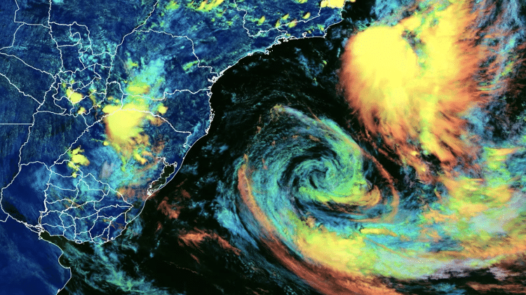 Imagens de satélite mostram ciclone no Sul do Brasil; veja