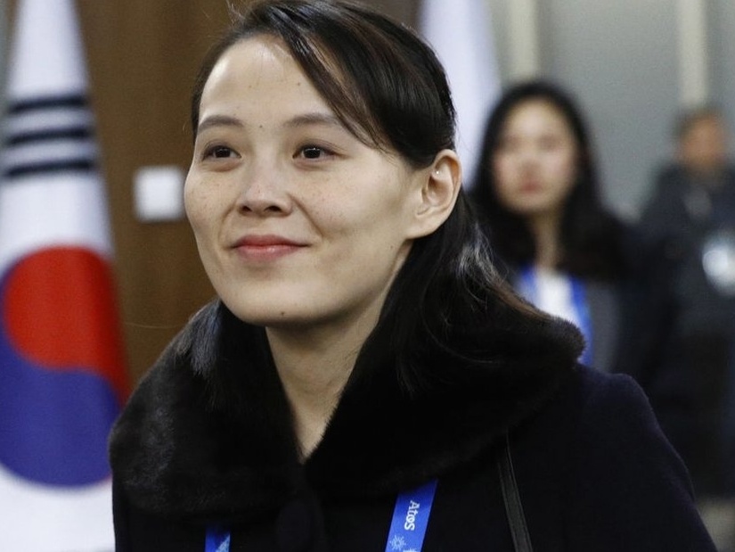 Mulheres Norte Coreanas Kim Jong Un Nos Braços De Pequim Antes Do