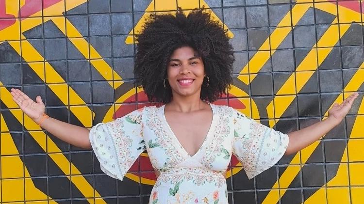 Mulher morta com o filho na Bahia citou medo de vizinho stalker na véspera