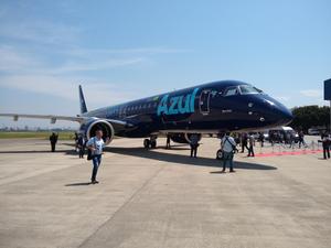 2.000 pessoas fazem a montagem de um Embraer E190-E2; veja passo a ...