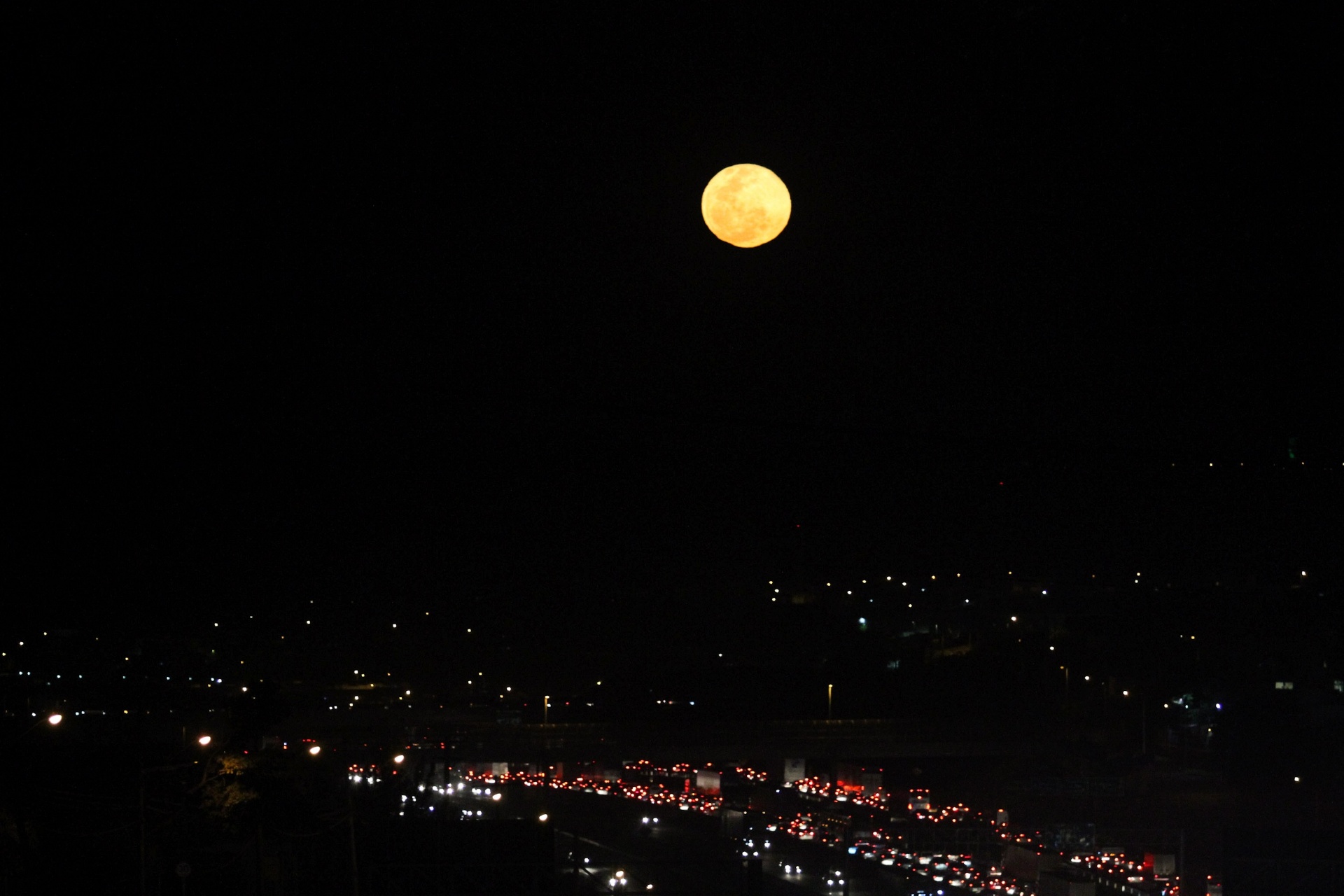 Fotos: Fenômeno da "lua azul" ilumina o céu pelo mundo - 31/07/2015 ...