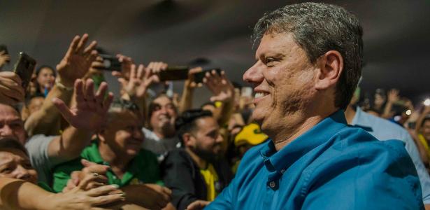 Tarcísio de Freitas é eleito governador de São Paulo