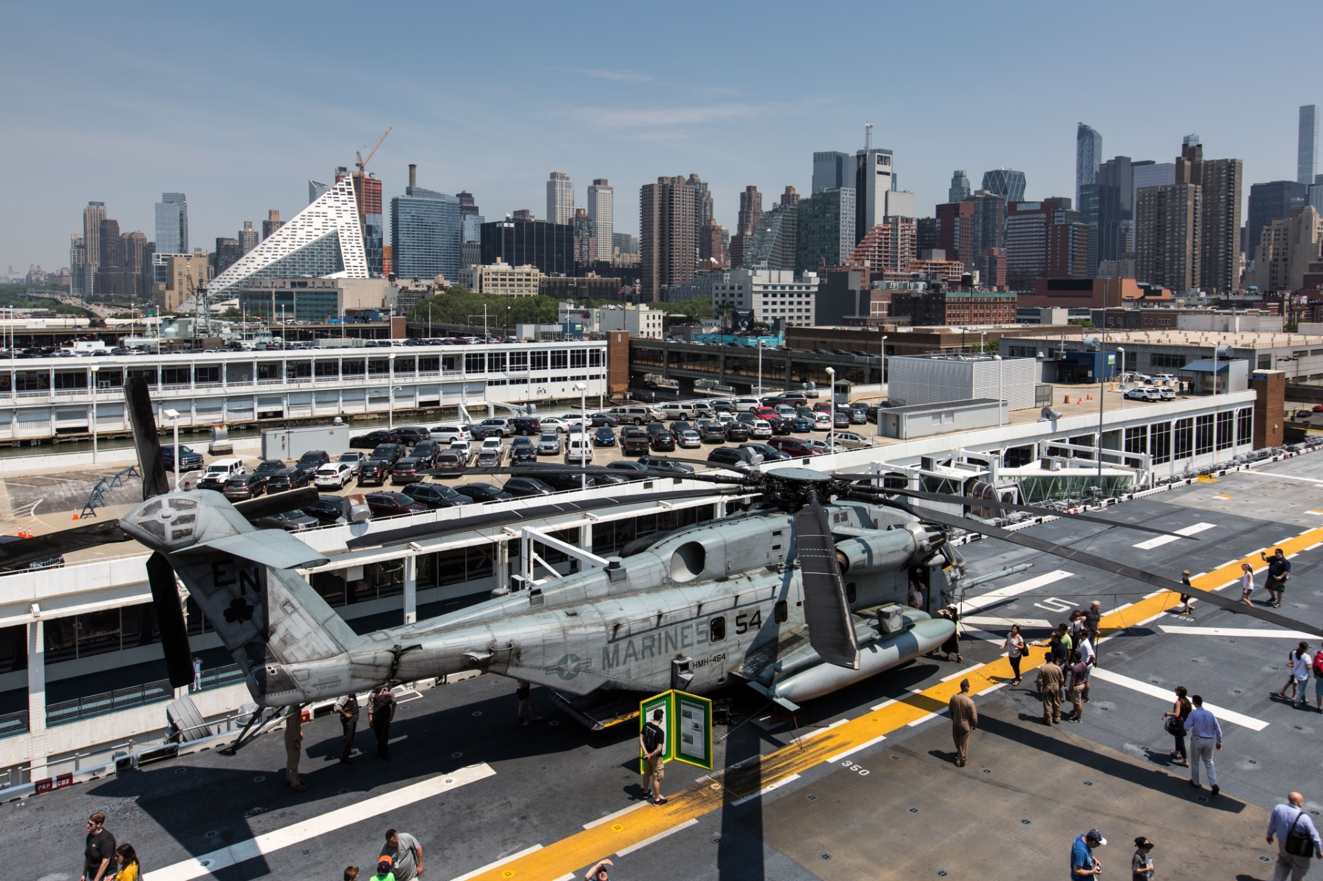 Fotos: Conhece o interior de um navio militar dos EUA? Forças armadas ...