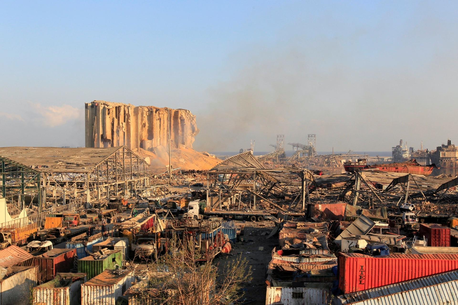 Explosão em Beirute: veja o antes e depois da região portuária