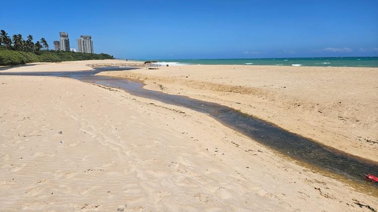 Obras particulares mudam curso de rio em 1,4 km em Maceió