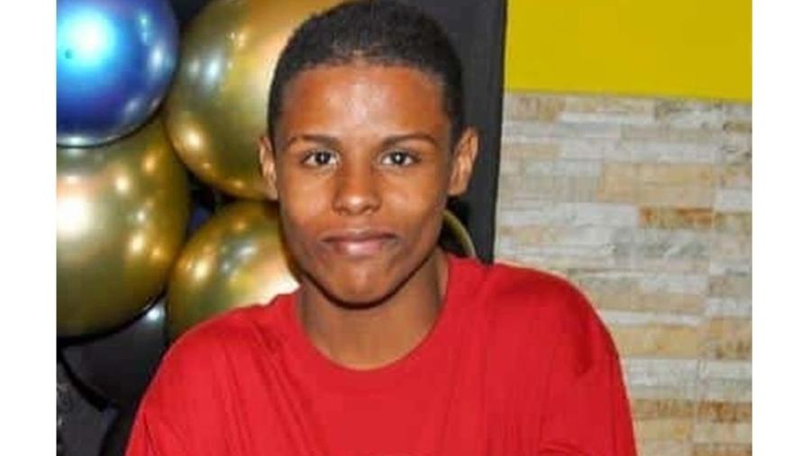 Adolescente morre após cair de BRT no Rio de Janeiro