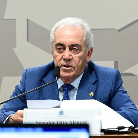 Presidente da CCJ descarta PEC alternativa e diz que espera 6x1 da Câmara