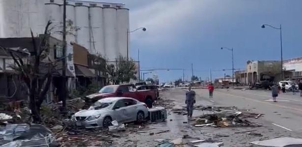 Tornado deixa quatro mortos e dez feridos no Texas