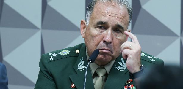 Josias: Veto ao uso de fardas por réu militar deveria vir do Exército