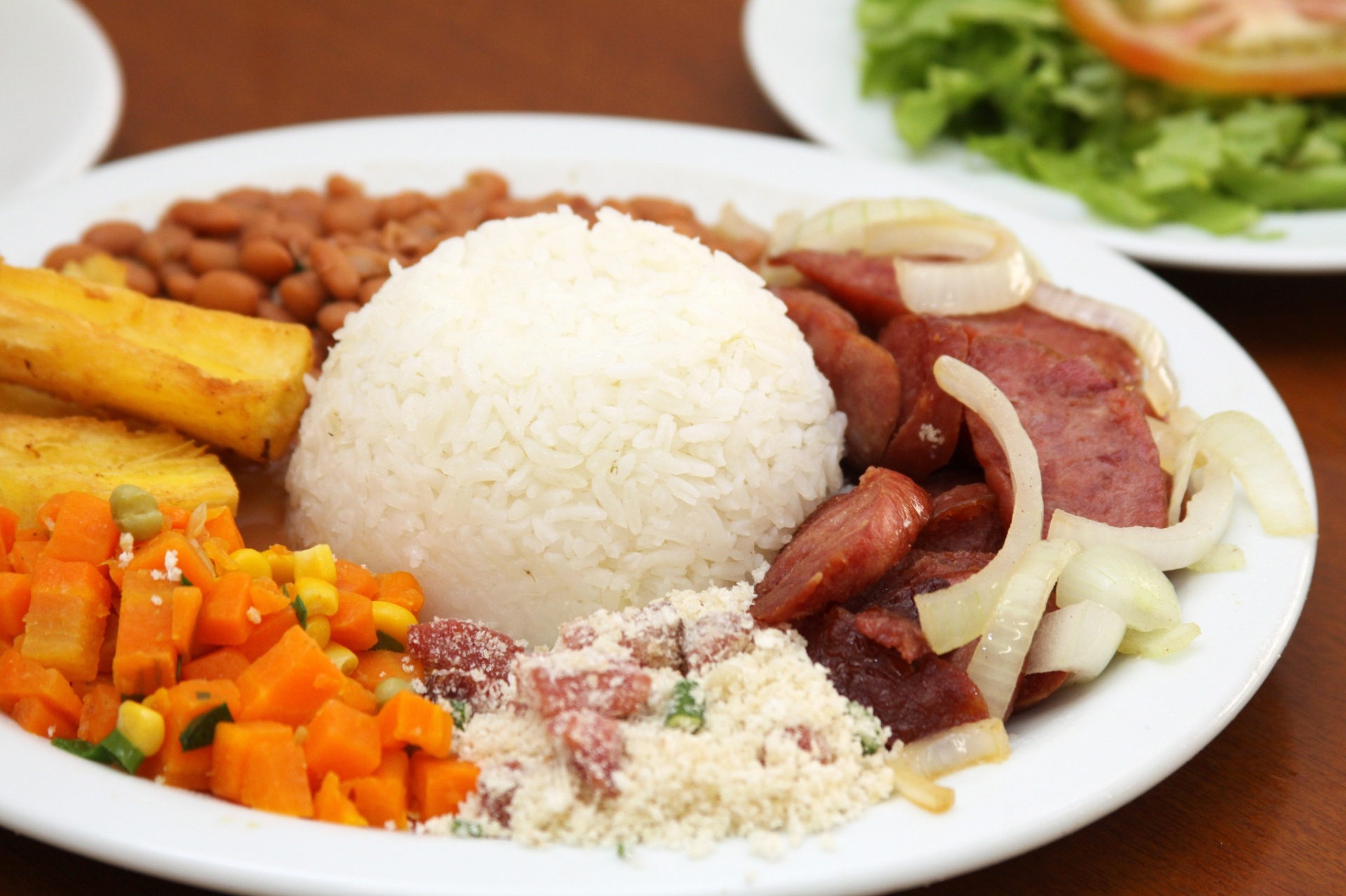 Fotos: Conheça restaurante que vende prato feito - 16/08/2016 - UOL ...