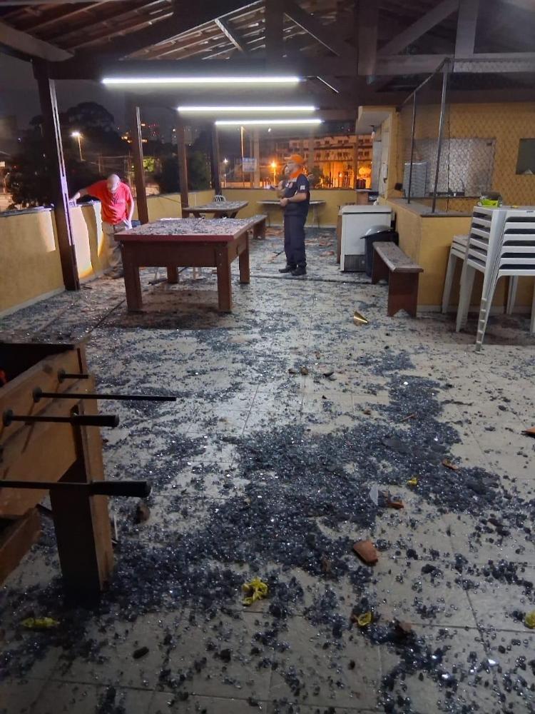 Morador de casa que explodiu em SP tinha antecedentes por soltar balões