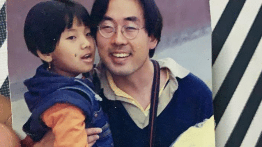 Brasileiro 'adotou' tibetana refugiada: 'Filha é também quem criamos'