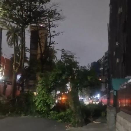 Rajadas de vento fecham porto de Santos, o maior da América Latina