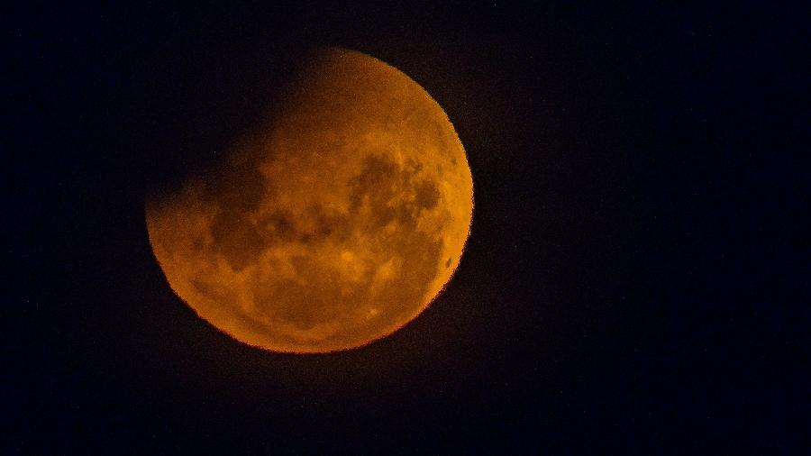 Eclipse lunar mais longo do ano acontece este fim de semana; como ver