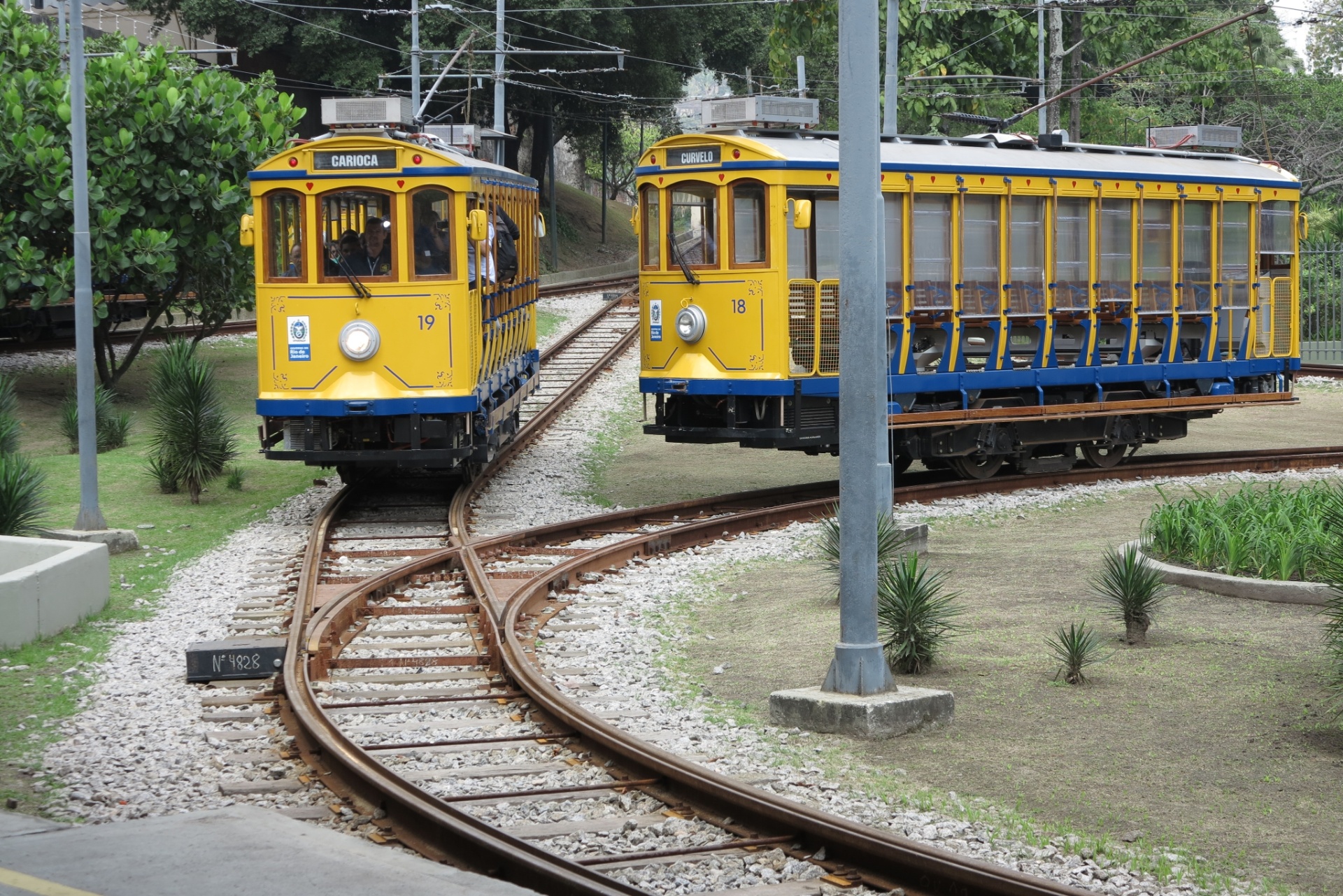 "Tomara que os turistas também voltem", diz comerciante sobre bonde no ...