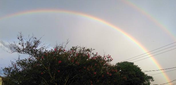 Arco-íris duplo colore o céu de SP e MG; entenda como se forma