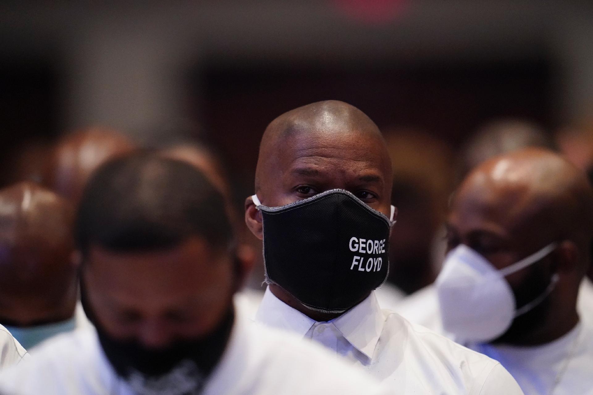 Caso George Floyd: Prefeito de Houston proclama 9 de junho como ?Dia de ...