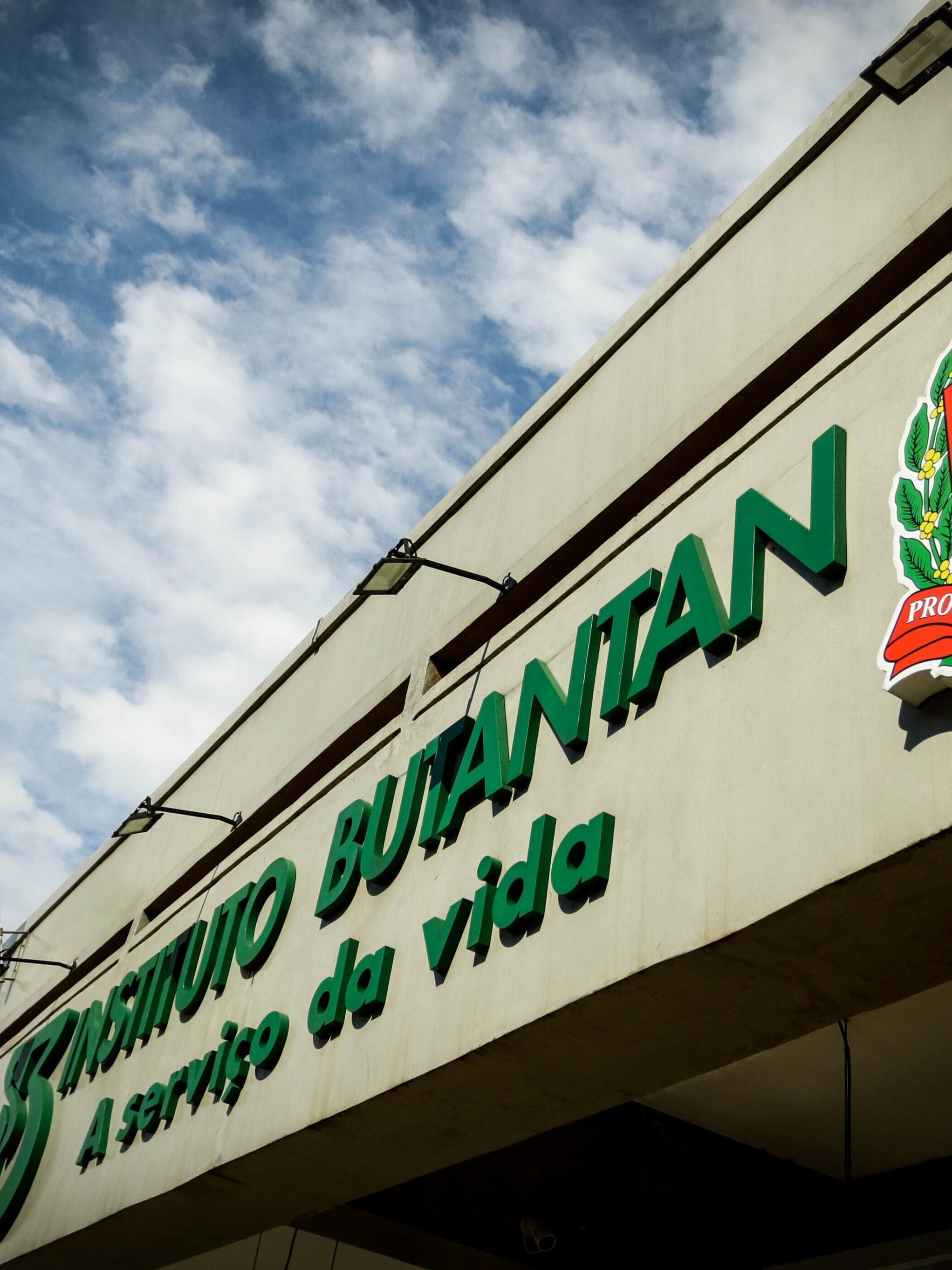 Butantan Logo